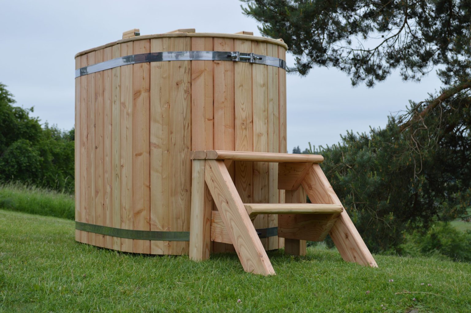 Koupací vana celodřevěná | Sauny